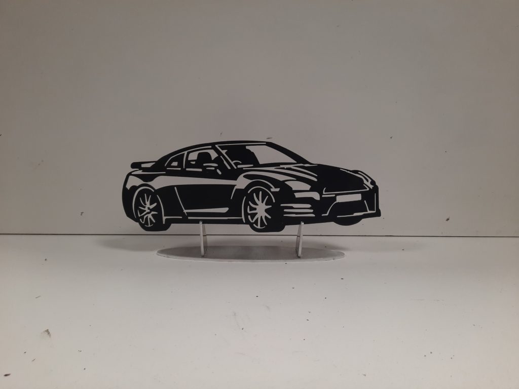 NISSAN GTR R35 - Retro Laser